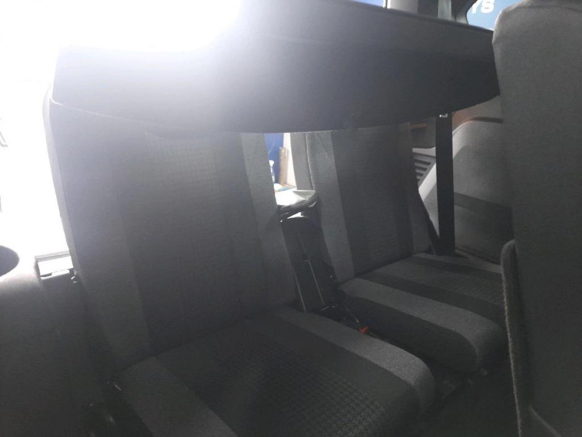 Peugeot 5008 1.5 BlueHDi Active Pack EAT8 - 8999 - edaxgroup